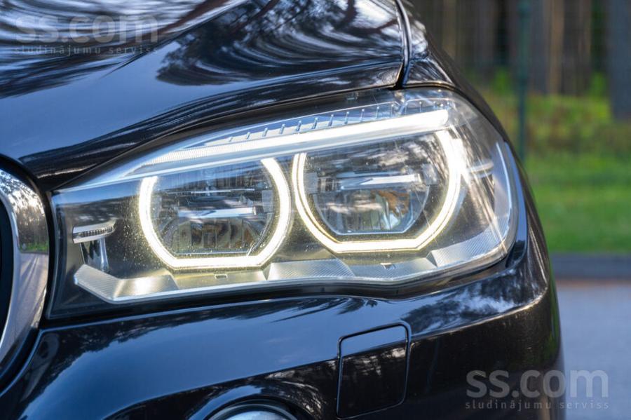 Melns BMW X5 2014 Rīga, ar dzinēja tilpumu 3.00 L un nobraukumu 228 tūkst. km par 18700 €, foto 23 vietnē AUTOMOTO.COM.LV