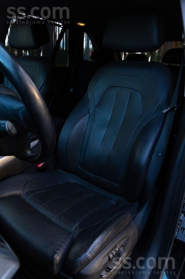 Black BMW X5 2014 in Riga, with an engine capacity of 3.00 L and mileage of 228 thousand km for 18700 €, photo 10 on AUTOMOTO.COM.LV
