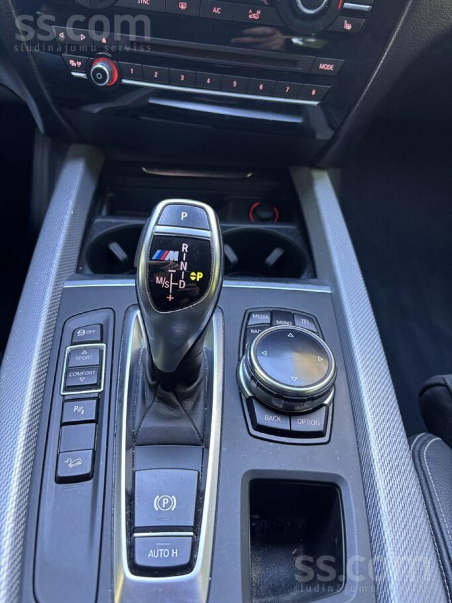 Melns BMW X5 2014 Rīga, ar dzinēja tilpumu 3.00 L un nobraukumu 286 tūkst. km par 24000 €, foto 13 vietnē AUTOMOTO.COM.LV