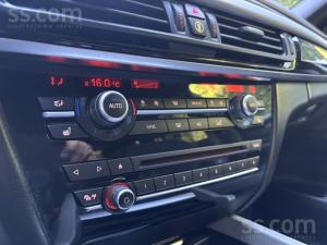 Melns BMW X5 2014 Rīga, ar dzinēja tilpumu 3.00 L un nobraukumu 286 tūkst. km par 24000 €, foto 14 vietnē AUTOMOTO.COM.LV