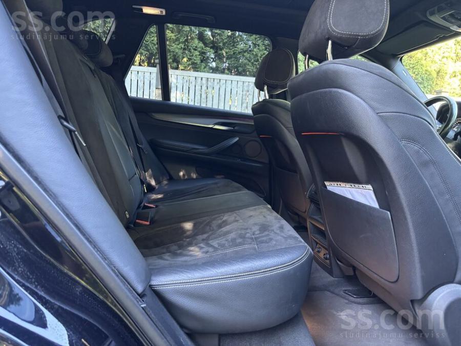 Melns BMW X5 2014 Rīga, ar dzinēja tilpumu 3.00 L un nobraukumu 286 tūkst. km par 24000 €, foto 22 vietnē AUTOMOTO.COM.LV