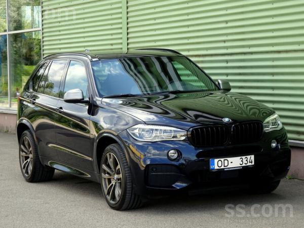 Black BMW X5 2014 in Riga, with an engine capacity of 3.00 L and mileage of 266 thousand km for 19900 €, photo 3 on AUTOMOTO.COM.LV