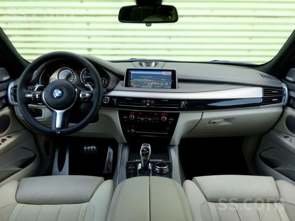 Black BMW X5 2014 in Riga, with an engine capacity of 3.00 L and mileage of 266 thousand km for 19900 €, photo 5 on AUTOMOTO.COM.LV
