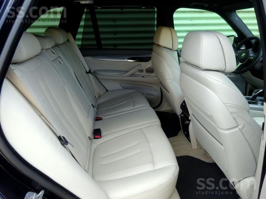 Black BMW X5 2014 in Riga, with an engine capacity of 3.00 L and mileage of 266 thousand km for 19900 €, photo 10 on AUTOMOTO.COM.LV