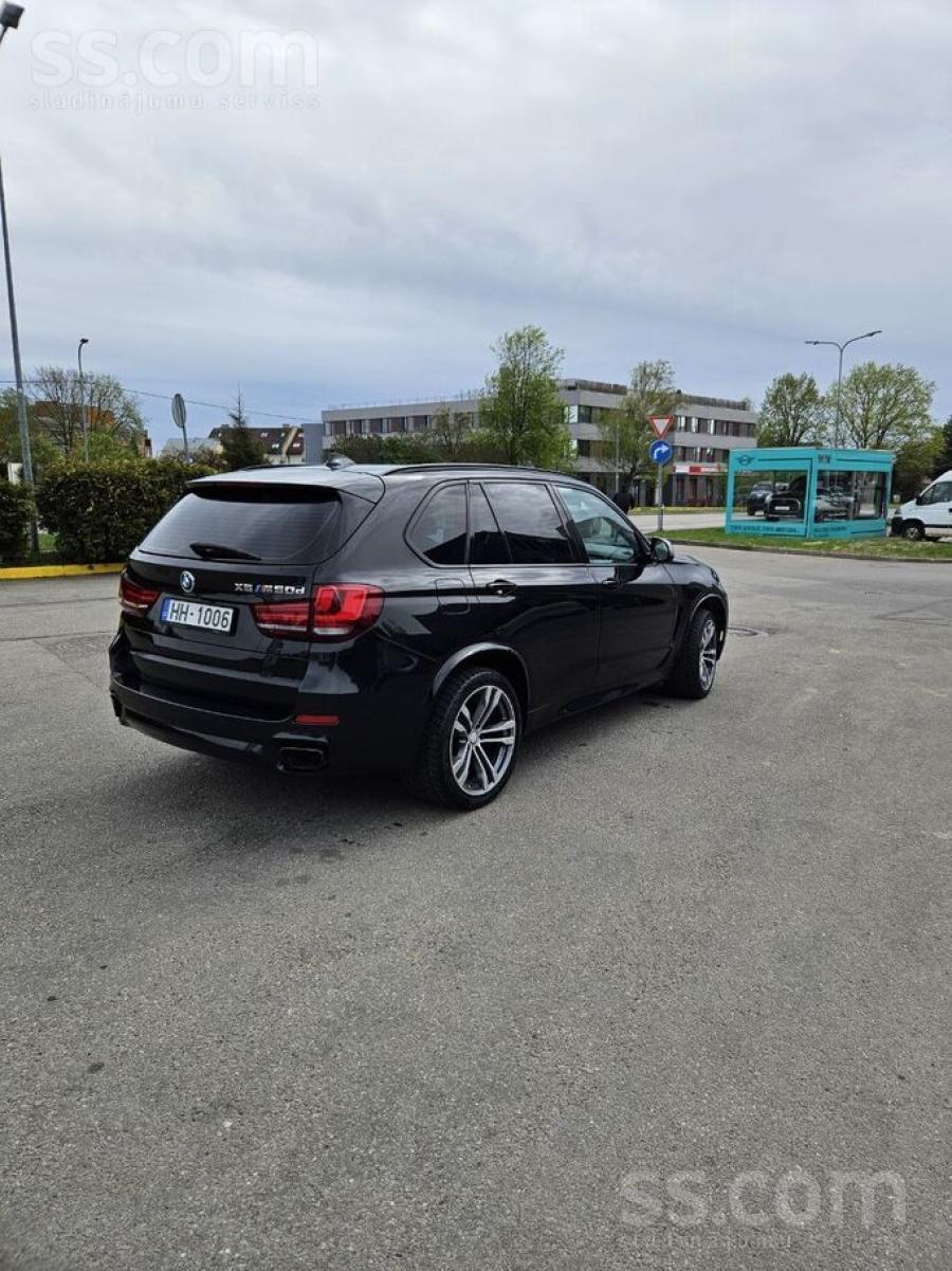 Melns BMW X5 2014 Rīga, ar dzinēja tilpumu 3.00 L un nobraukumu 295 tūkst. km par 20800 €, foto 1 vietnē AUTOMOTO.COM.LV