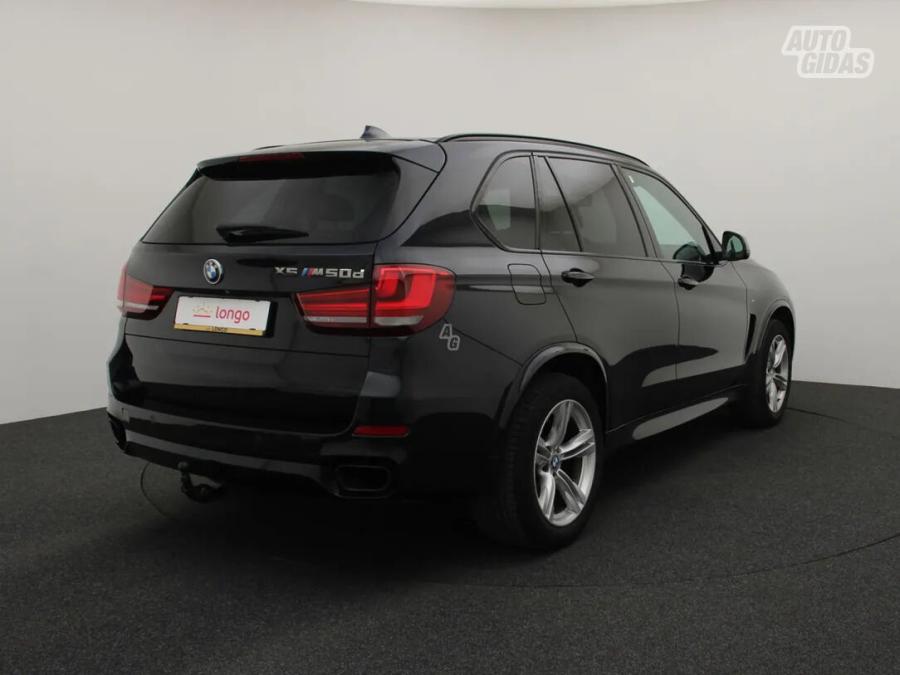 Black BMW X5 2014 in Vilnius, with an engine capacity of 3.00 L and mileage of 205 thousand km for 22999 €, photo 9 on AUTOMOTO.COM.LV