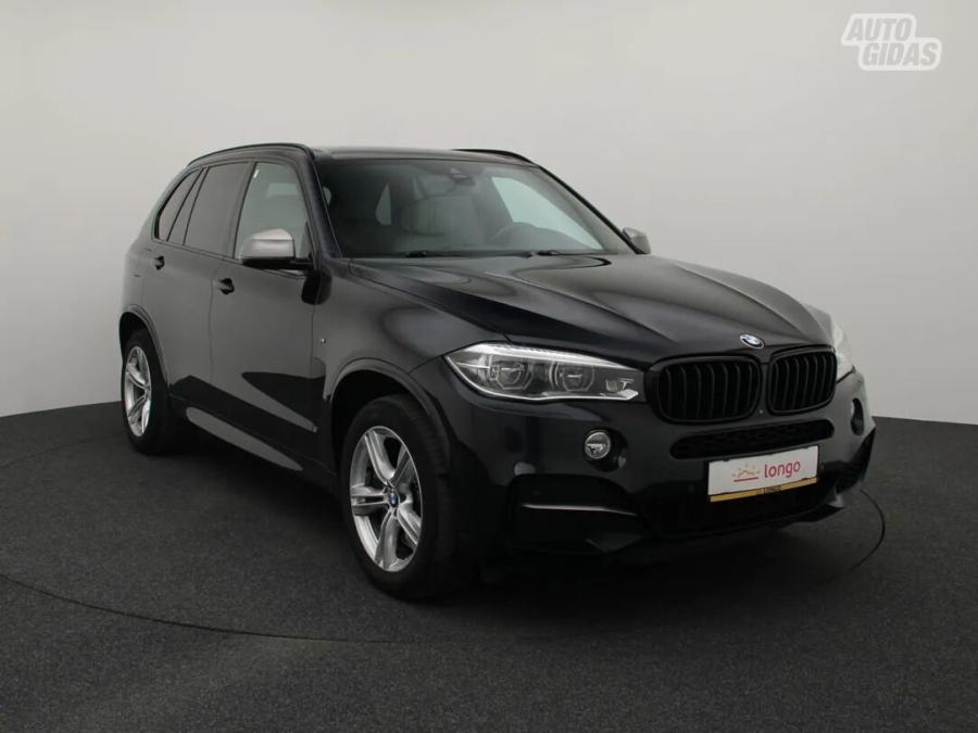Black BMW X5 2014 in Vilnius, with an engine capacity of 3.00 L and mileage of 205 thousand km for 22999 €, photo 11 on AUTOMOTO.COM.LV