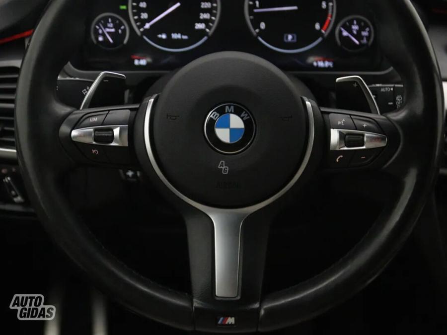 Black BMW X5 2014 in Vilnius, with an engine capacity of 3.00 L and mileage of 205 thousand km for 22999 €, photo 19 on AUTOMOTO.COM.LV