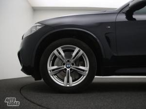 Black BMW X5 2014 in Vilnius, with an engine capacity of 3.00 L and mileage of 205 thousand km for 22999 €, photo 29 on AUTOMOTO.COM.LV