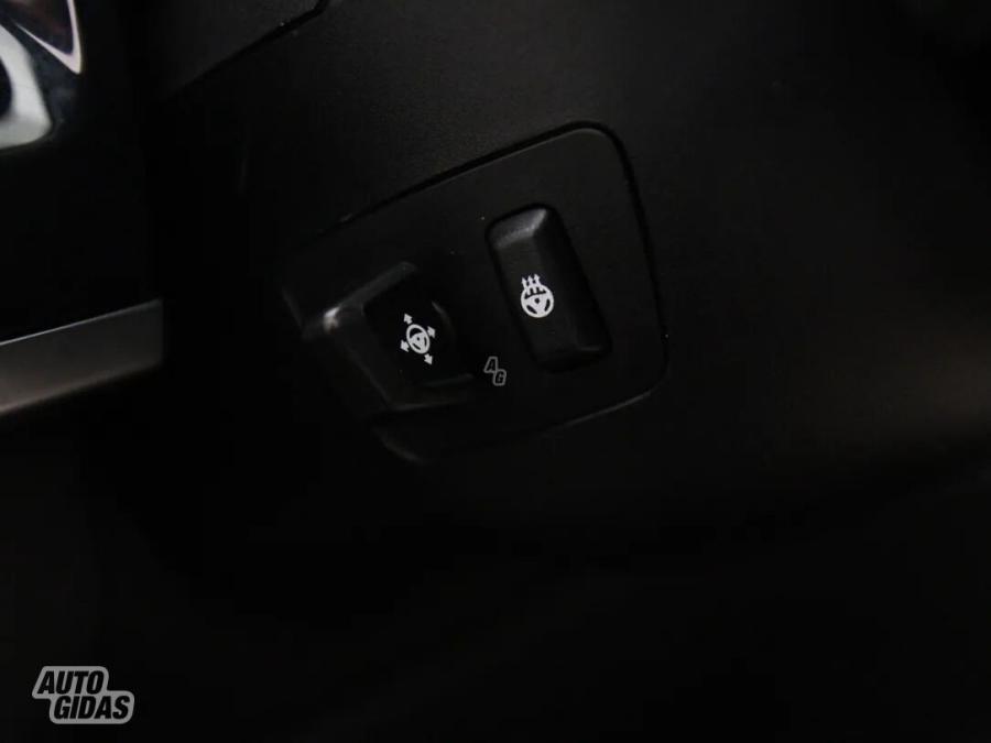 Black BMW X5 2014 in Vilnius, with an engine capacity of 3.00 L and mileage of 205 thousand km for 22999 €, photo 33 on AUTOMOTO.COM.LV