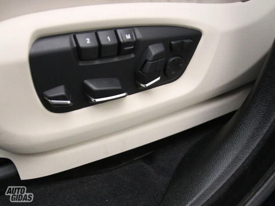 Black BMW X5 2014 in Vilnius, with an engine capacity of 3.00 L and mileage of 205 thousand km for 22999 €, photo 35 on AUTOMOTO.COM.LV