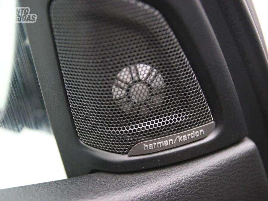 Black BMW X5 2014 in Vilnius, with an engine capacity of 3.00 L and mileage of 205 thousand km for 22999 €, photo 37 on AUTOMOTO.COM.LV