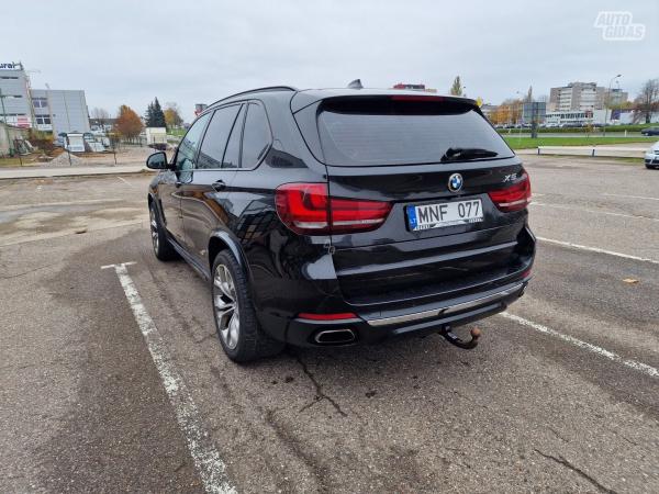 Black BMW X5 2014 in Klaipeda, with an engine capacity of 3.00 L and mileage of 339 thousand km for 14850 €, photo 3 on AUTOMOTO.COM.LV