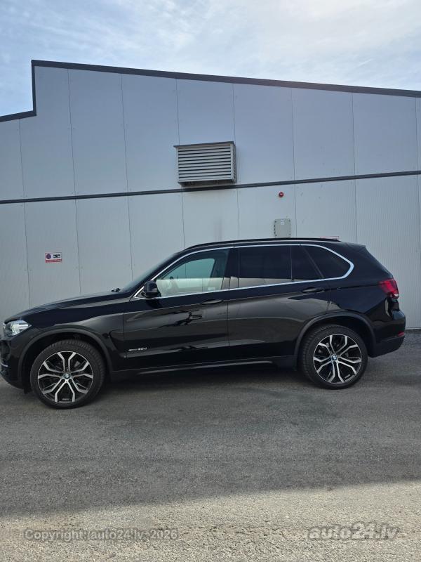 Melns BMW X5 2014 Pērnava, ar dzinēja tilpumu 3.00 L un nobraukumu 253 tūkst. km par 21900 €, foto 5 vietnē AUTOMOTO.COM.LV