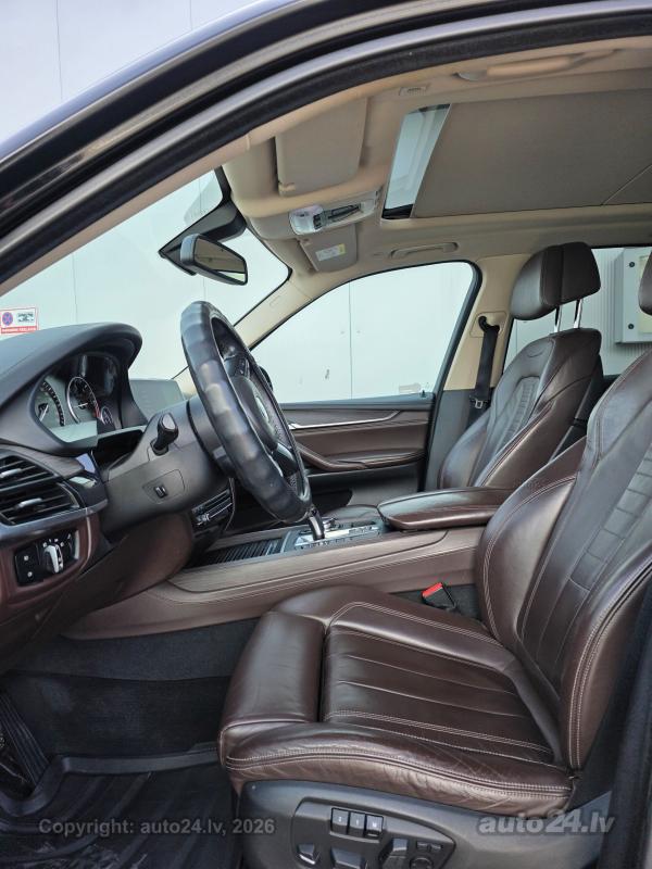 Melns BMW X5 2014 Pērnava, ar dzinēja tilpumu 3.00 L un nobraukumu 253 tūkst. km par 21900 €, foto 7 vietnē AUTOMOTO.COM.LV