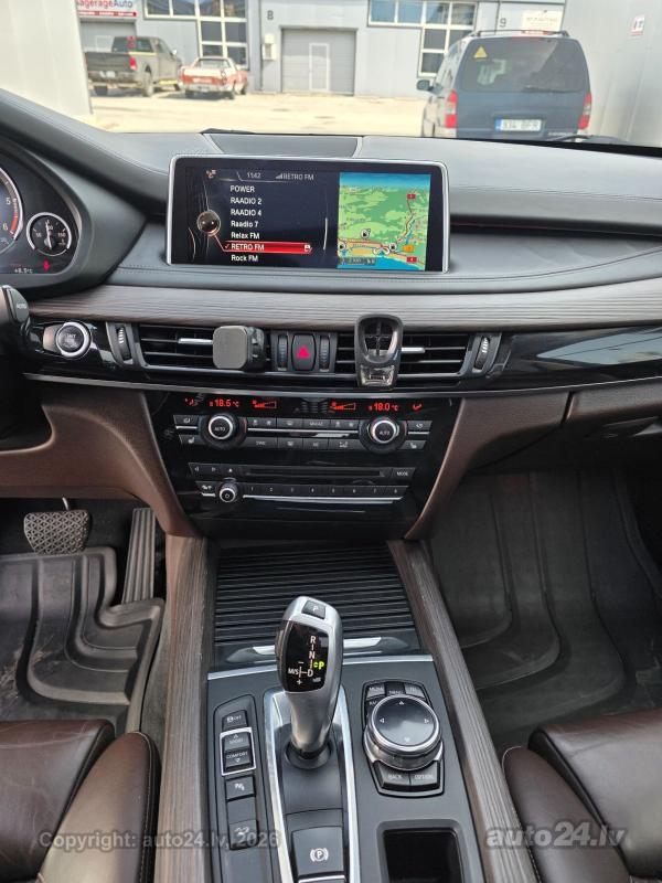 Melns BMW X5 2014 Pērnava, ar dzinēja tilpumu 3.00 L un nobraukumu 253 tūkst. km par 21900 €, foto 9 vietnē AUTOMOTO.COM.LV