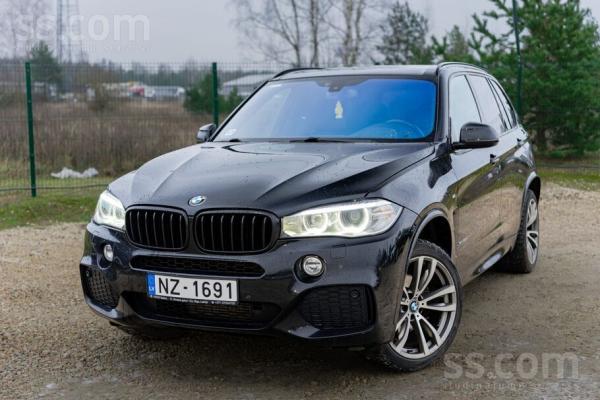 Melns BMW X5 2014 Rīga, ar dzinēja tilpumu 3.00 L un nobraukumu 0 tūkst. km par 24290 €, foto 1 vietnē AUTOMOTO.COM.LV