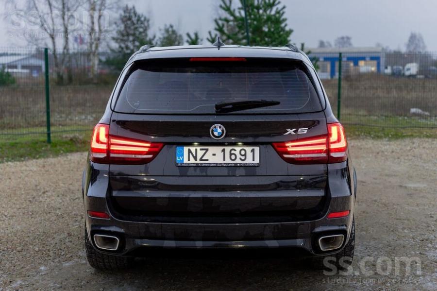 Black BMW X5 2014 in Riga, with an engine capacity of 3.00 L and mileage of 0 thousand km for 24290 €, photo 6 on AUTOMOTO.COM.LV