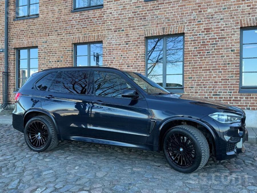 Melns BMW X5 2014 Rīga, ar dzinēja tilpumu 3.00 L un nobraukumu 210 tūkst. km par 22700 €, foto 3 vietnē AUTOMOTO.COM.LV