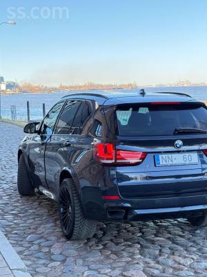 Melns BMW X5 2014 Rīga, ar dzinēja tilpumu 3.00 L un nobraukumu 210 tūkst. km par 22700 €, foto 6 vietnē AUTOMOTO.COM.LV