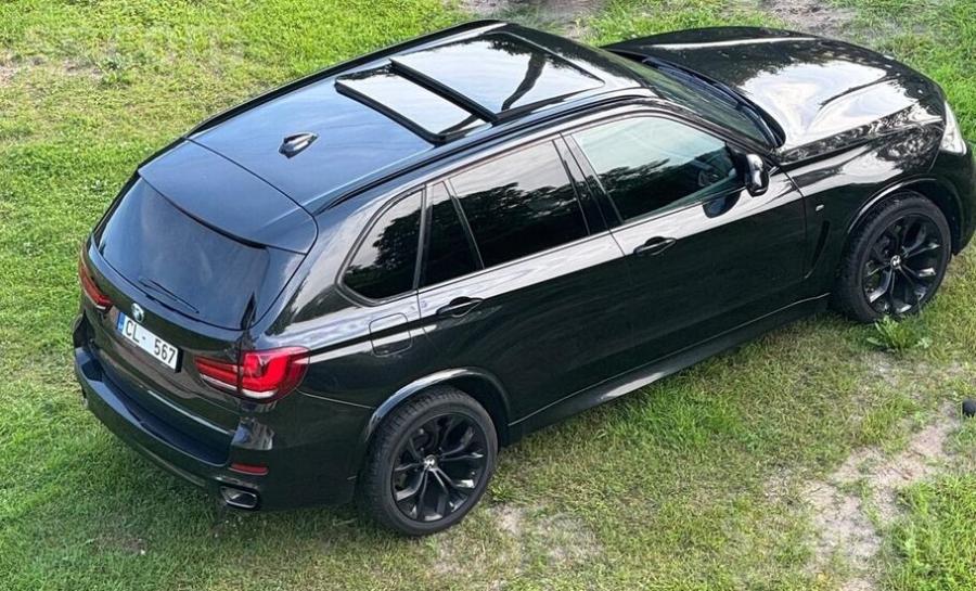 Melns BMW X5 2014 Rīga, ar dzinēja tilpumu 3.00 L un nobraukumu 227 tūkst. km par 22900 €, foto 5 vietnē AUTOMOTO.COM.LV