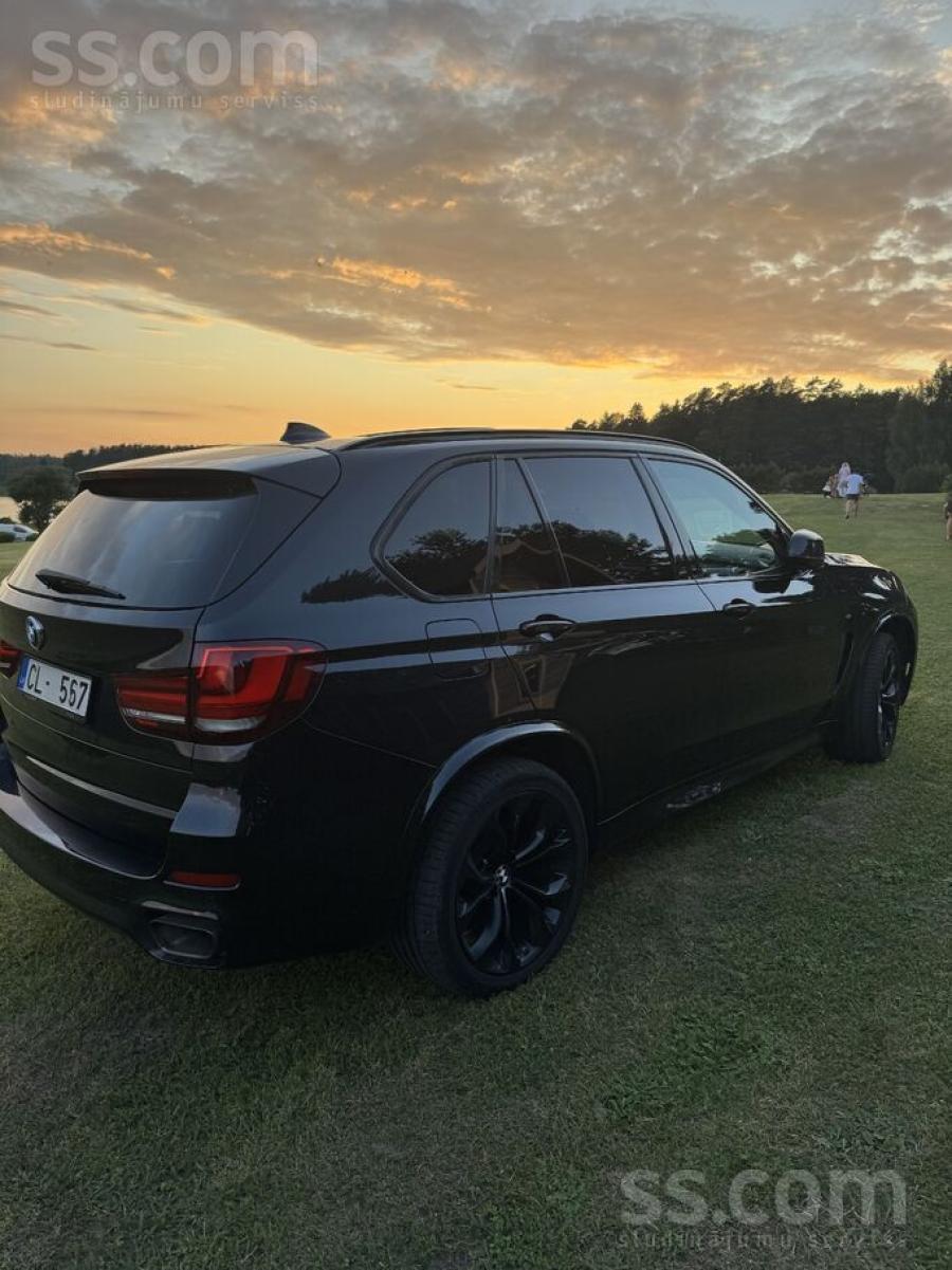 Melns BMW X5 2014 Rīga, ar dzinēja tilpumu 3.00 L un nobraukumu 227 tūkst. km par 22900 €, foto 18 vietnē AUTOMOTO.COM.LV