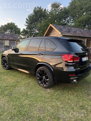 Melns BMW X5 2014 Rīga, ar dzinēja tilpumu 3.00 L un nobraukumu 227 tūkst. km par 22900 €, foto 23 vietnē AUTOMOTO.COM.LV