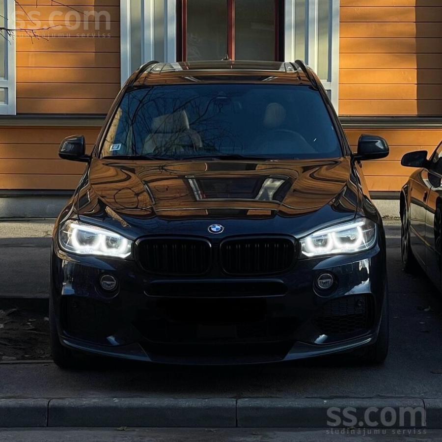 Melns BMW X5 2014 Rīga, ar dzinēja tilpumu 3.00 L un nobraukumu 210 tūkst. km par 30900 €, foto 1 vietnē AUTOMOTO.COM.LV