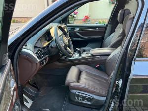 Melns BMW X5 2014 Rīga, ar dzinēja tilpumu 3.00 L un nobraukumu 210 tūkst. km par 30900 €, foto 10 vietnē AUTOMOTO.COM.LV