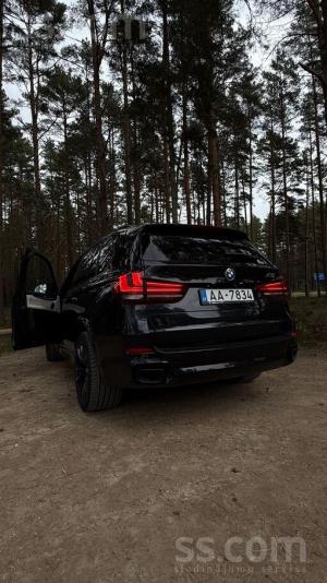 Melns BMW X5 2014 Talsi, ar dzinēja tilpumu 3.00 L un nobraukumu 176 tūkst. km par 27500 €, foto 5 vietnē AUTOMOTO.COM.LV