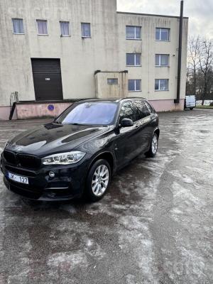 Melns BMW X5 2014 Ogre, ar dzinēja tilpumu 3.00 L un nobraukumu 246 tūkst. km par 26000 €, foto 5 vietnē AUTOMOTO.COM.LV