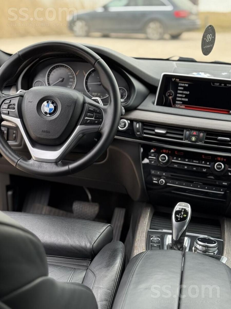 Black BMW X5 2014 in Jurmala, with an engine capacity of 3.00 L and mileage of 257 thousand km for 20000 €, photo 17 on AUTOMOTO.COM.LV
