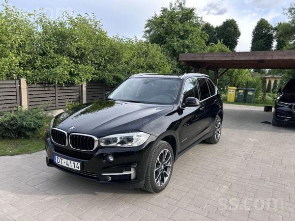 Melns BMW X5 2014 Jelgava, ar dzinēja tilpumu 3.00 L un nobraukumu 186 tūkst. km par 17500 €, foto 2 vietnē AUTOMOTO.COM.LV