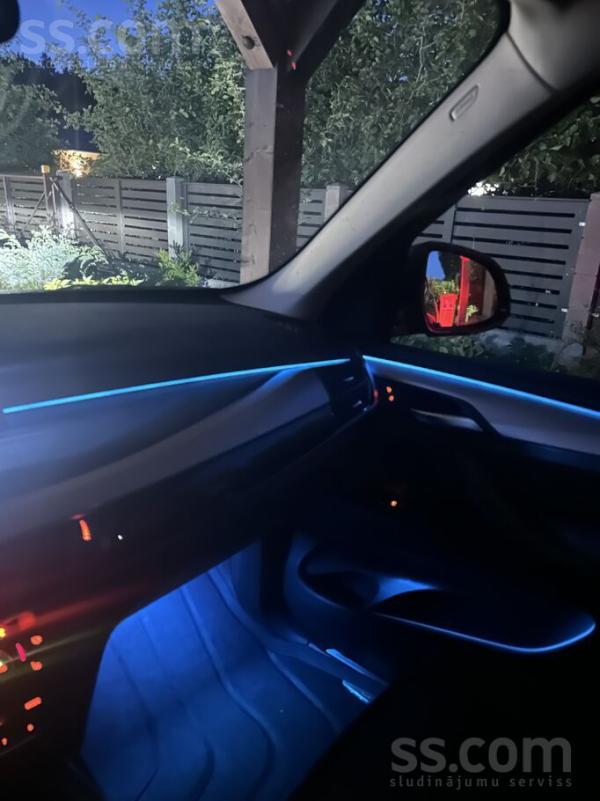 Melns BMW X5 2014 Jelgava, ar dzinēja tilpumu 3.00 L un nobraukumu 186 tūkst. km par 17500 €, foto 9 vietnē AUTOMOTO.COM.LV