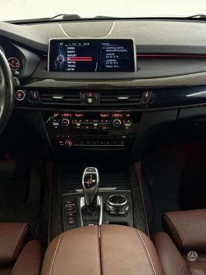 Black BMW X5 2014 in Marijampole, with an engine capacity of 2.99 L and mileage of 274 thousand km for 21650 €, photo 14 on AUTOMOTO.COM.LV