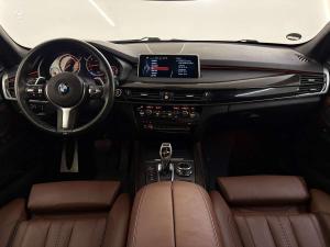 Black BMW X5 2014 in Marijampole, with an engine capacity of 2.99 L and mileage of 274 thousand km for 21650 €, photo 19 on AUTOMOTO.COM.LV