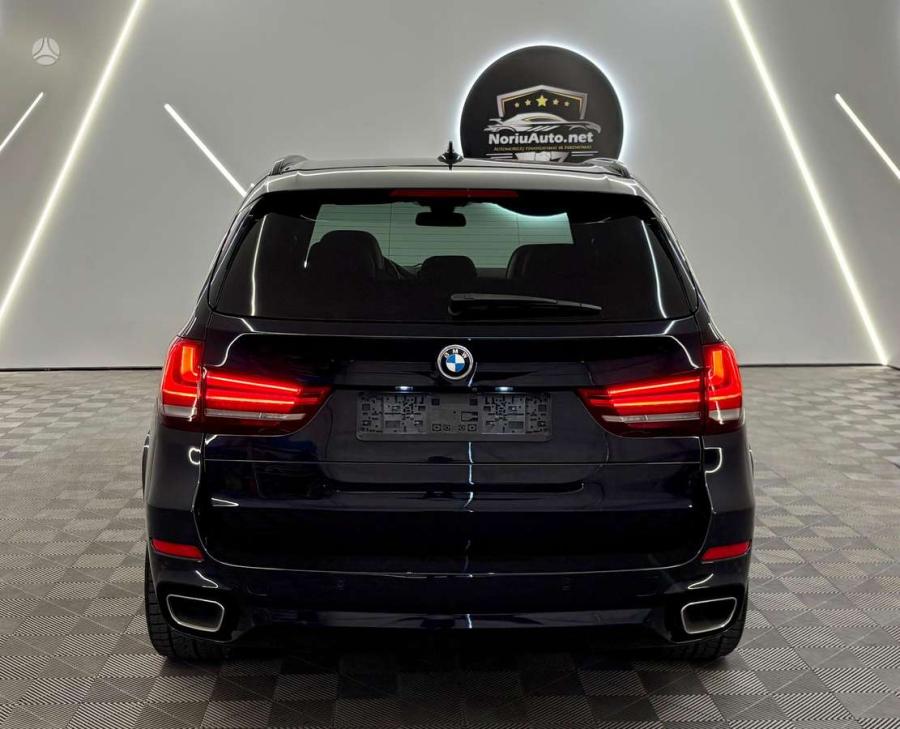 Black BMW X5 2014 in Marijampole, with an engine capacity of 2.99 L and mileage of 274 thousand km for 21650 €, photo 32 on AUTOMOTO.COM.LV