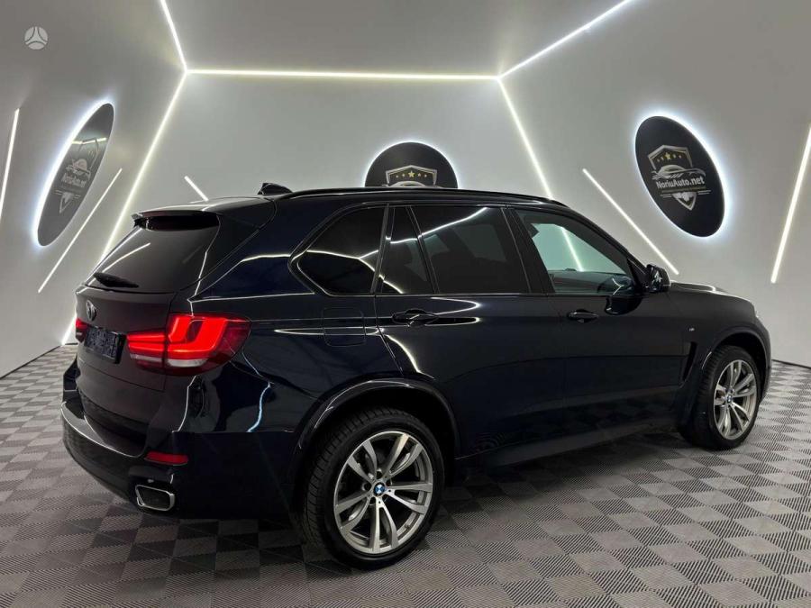 Black BMW X5 2014 in Marijampole, with an engine capacity of 2.99 L and mileage of 274 thousand km for 21650 €, photo 33 on AUTOMOTO.COM.LV