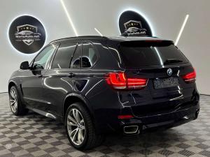 Black BMW X5 2014 in Marijampole, with an engine capacity of 2.99 L and mileage of 274 thousand km for 21650 €, photo 34 on AUTOMOTO.COM.LV