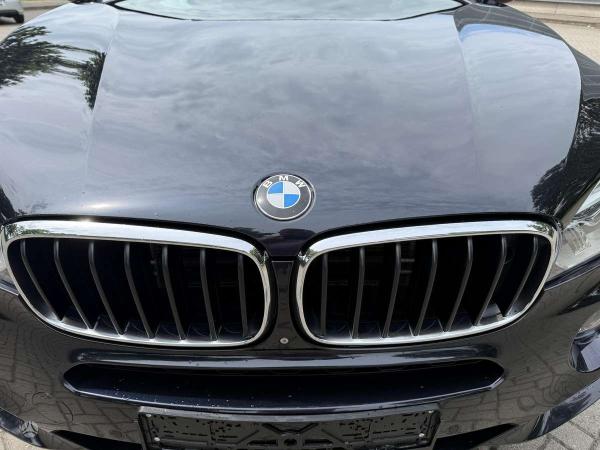 Black BMW X5 2014 in Marijampole, with an engine capacity of 2.99 L and mileage of 330 thousand km for 18800 €, photo 9 on AUTOMOTO.COM.LV
