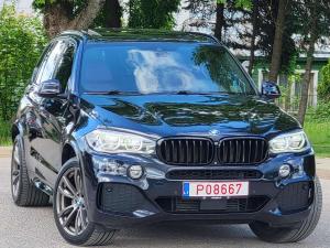Black BMW X5 2014 in Vilnius, with an engine capacity of 2.99 L and mileage of 276 thousand km for 19850 €, photo 3 on AUTOMOTO.COM.LV