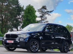 Black BMW X5 2014 in Vilnius, with an engine capacity of 2.99 L and mileage of 276 thousand km for 19850 €, photo 4 on AUTOMOTO.COM.LV