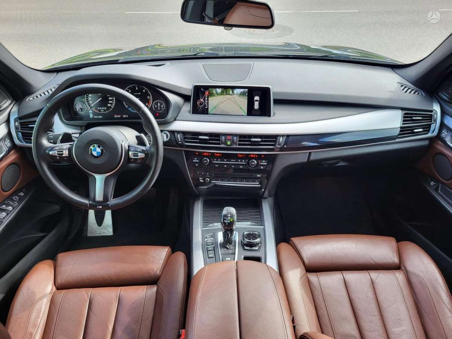 Black BMW X5 2014 in Vilnius, with an engine capacity of 2.99 L and mileage of 276 thousand km for 19850 €, photo 12 on AUTOMOTO.COM.LV