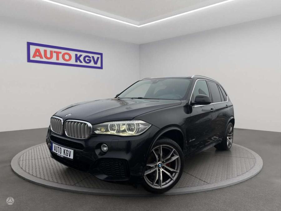Black BMW X5 2014 in Vilnius, with an engine capacity of 3.00 L and mileage of 281 thousand km for 18999 €, photo 1 on AUTOMOTO.COM.LV