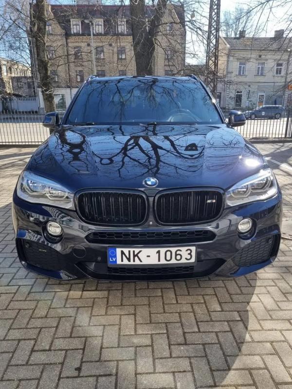 Melns BMW X5 2014 Rīga, ar dzinēja tilpumu 3.00 L un nobraukumu 246 tūkst. km par 22900 €, foto 2 vietnē AUTOMOTO.COM.LV