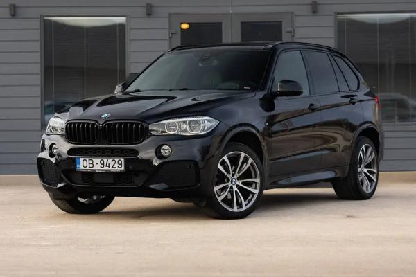 Melns BMW X5 2014 Jelgava, ar dzinēja tilpumu 3.00 L un nobraukumu 270 tūkst. km par 22450 €, foto 3 vietnē AUTOMOTO.COM.LV