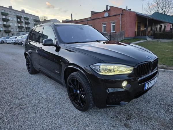 Melns BMW X5 2014 Ventspils, ar dzinēja tilpumu 3.00 L un nobraukumu 270 tūkst. km par 24000 €, foto 4 vietnē AUTOMOTO.COM.LV