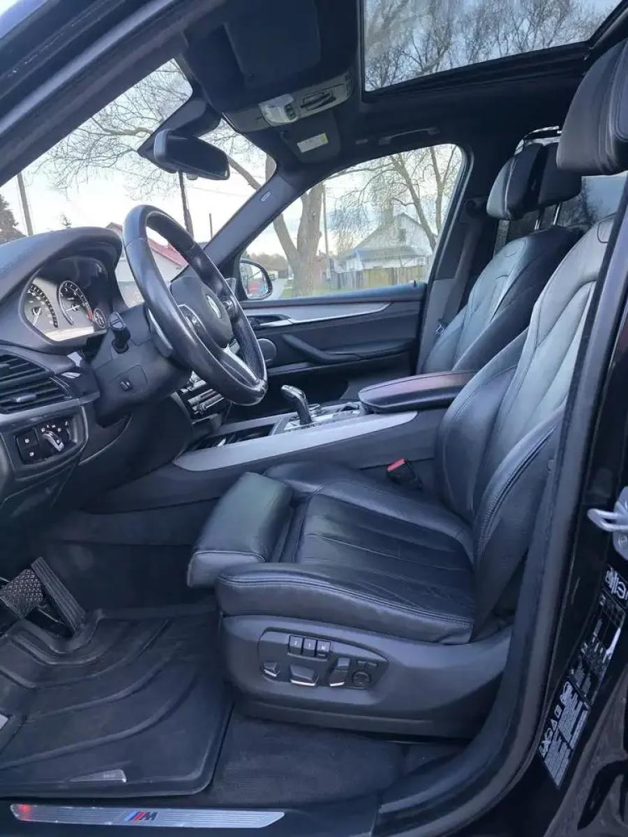 Melns BMW X5 2014 Ventspils, ar dzinēja tilpumu 3.00 L un nobraukumu 270 tūkst. km par 24000 €, foto 17 vietnē AUTOMOTO.COM.LV