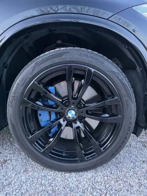 Melns BMW X5 2014 Ventspils, ar dzinēja tilpumu 3.00 L un nobraukumu 270 tūkst. km par 24000 €, foto 33 vietnē AUTOMOTO.COM.LV