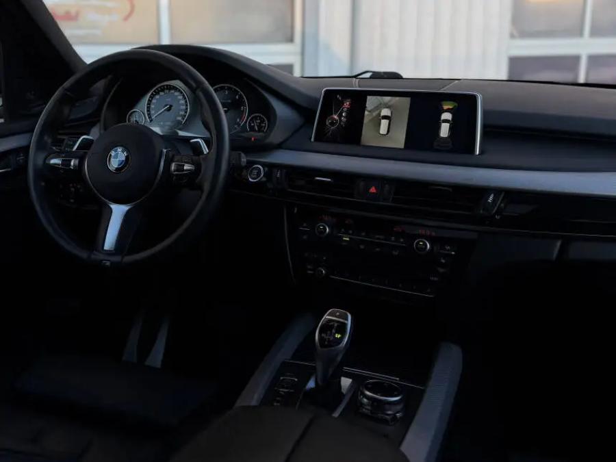 Black BMW X5 2014 in Riga, with an engine capacity of 3.00 L and mileage of 301 thousand km for 18900 €, photo 21 on AUTOMOTO.COM.LV